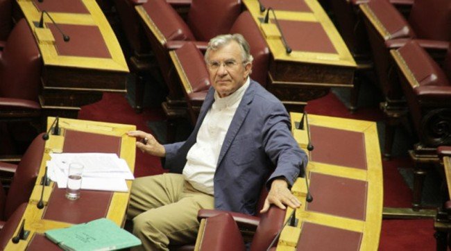 Δημαράς: Η κυβέρνηση δίνει γη και θάλασσα στα οικονομικά συμφέροντα ...