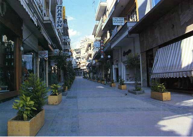 Πτώση στον τζίρο των καταστημάτων της Δράμας 11 -20% στις εκπτώσεις ...
