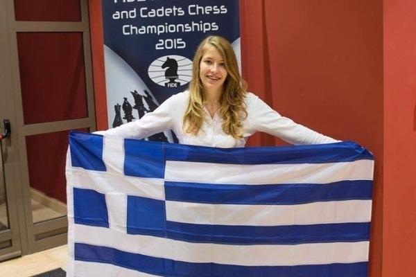 Τρίτο κατά σειρά Παγκόσμιο Πρωτάθλημα στο σκάκι από τη νεαρή ...
