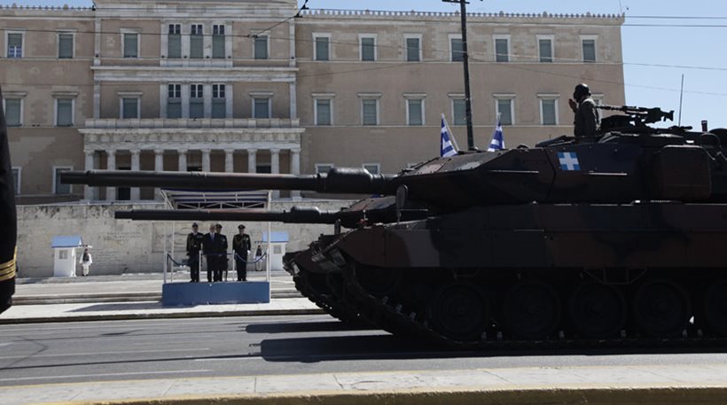 Μεγαλειώδης η στρατιωτική παρέλαση στην Αθήνα για την επέτειο της 25ης ...