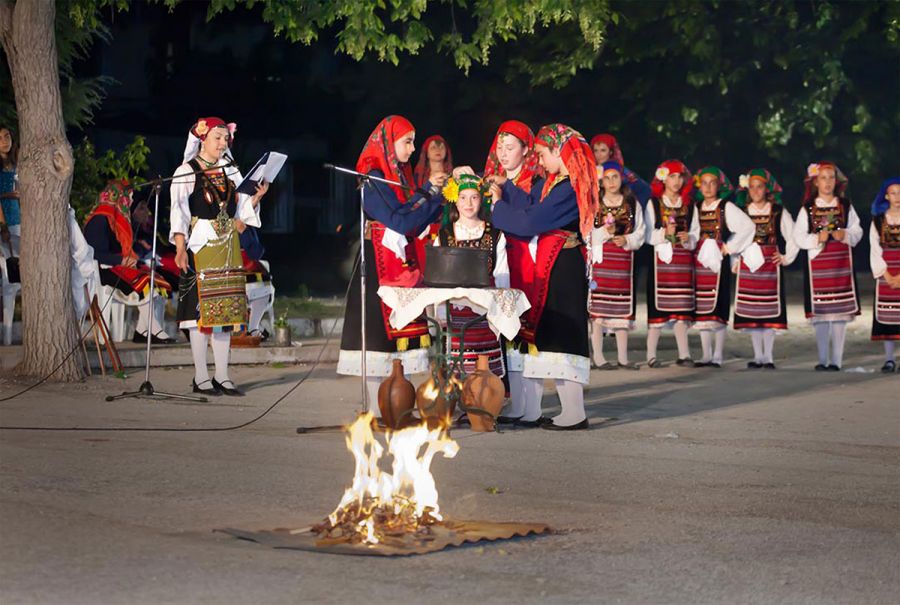 Ακυρώνεται λόγω καιρικών συνθηκών το έθιμο του Κλήδονα | dramini