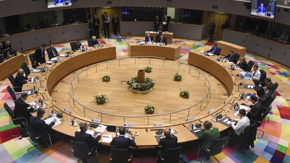«Στενός κορσές» για την Ελλάδα: Οι δεσμεύσεις-«φωτιά» της κυβέρνησης ...