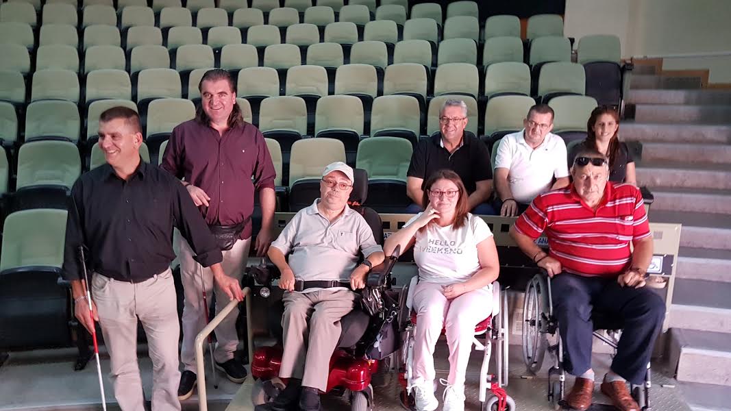 Κατασκευή για αναπηρικά αμαξίδια και ειδική ράμπα στο Δημοτικό Ωδείο ...