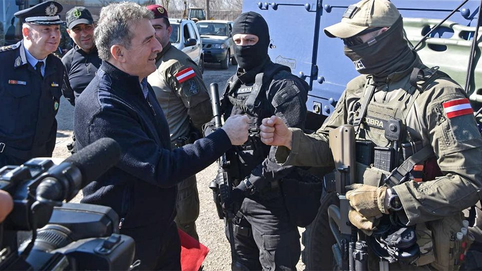Έβρος: 400 αστυνομικοί στη συνοριακή γραμμή – Επίσκεψη Χρυσοχοΐδη στην ...