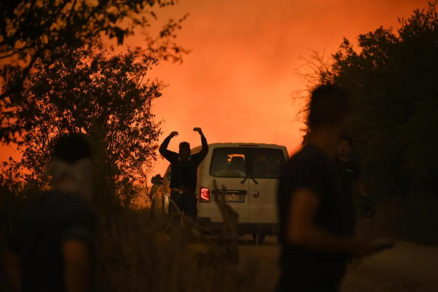 Δραματικές ώρες στην Αλεξανδρούπολη- Ολοκληρώθηκε η εκκένωση του ΠΓΝΑ ...
